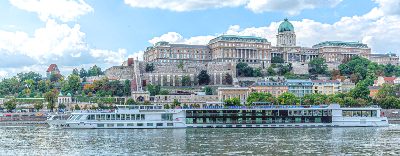 Boat Bike Tours Ship Vivienne: Nature and Luxury Combined