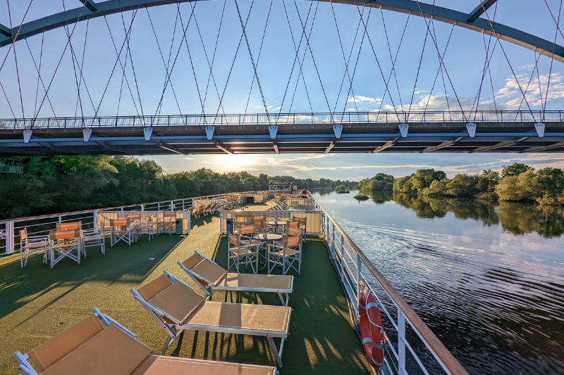 Casanova | Boat Bike Tours